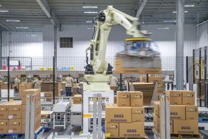 Types of Material Handling Equipment and their uses - The Ultimate ...