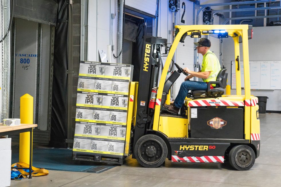 Telehandler vs Forklift What's The Difference?